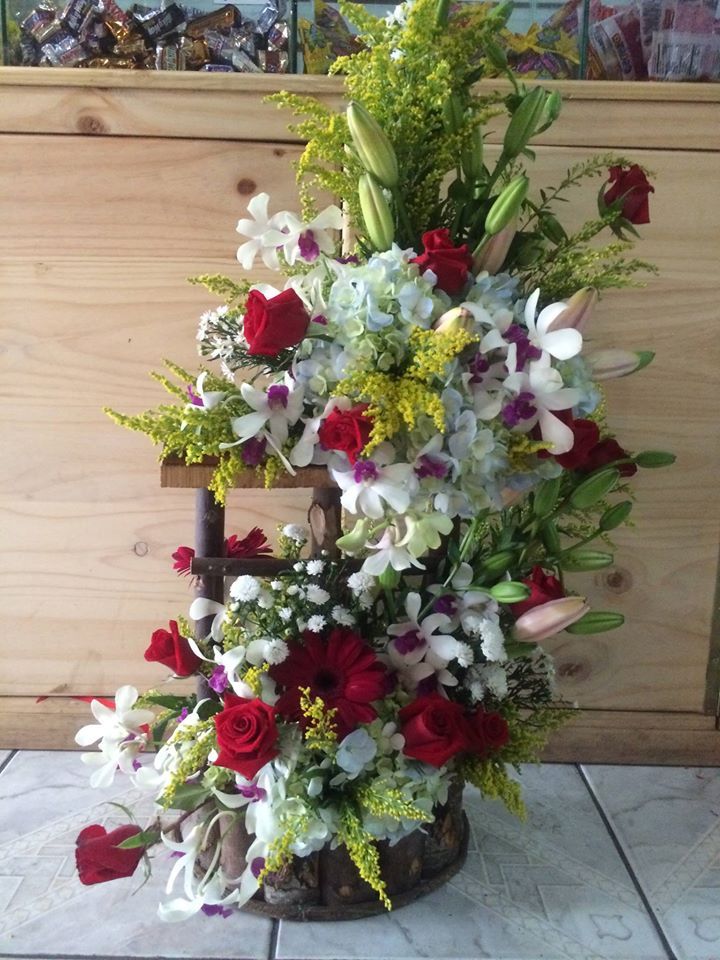 Floristería Arde Amor - Amarillas CR | Tres Ríos, Cartago